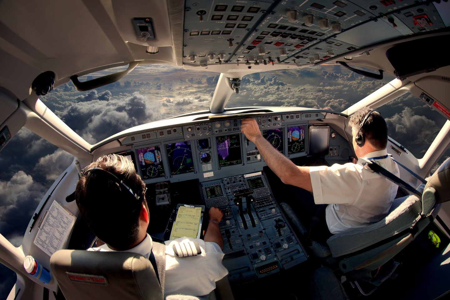 Commercial Pilot Requirements: A Beginner's Guide