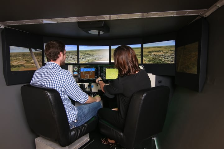 How to Set up a Home Flight Simulator